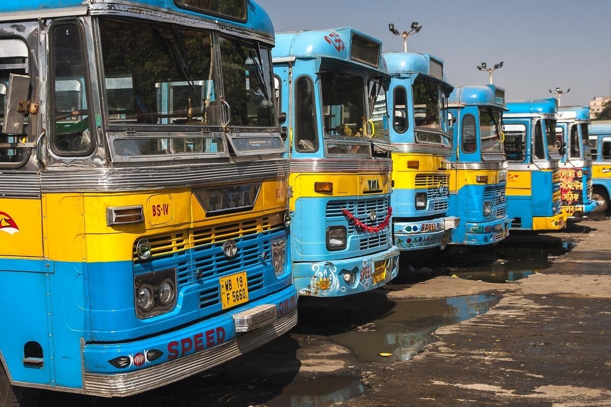 Free Bus Travel For Women Begins In West Bengal: Here's How To Get The ...