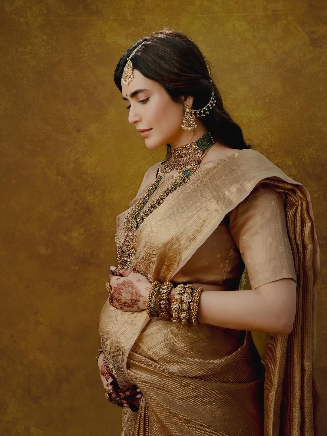 8 Traditional Indian Baby Shower Decoration Ideas For A Beautiful Godh ...