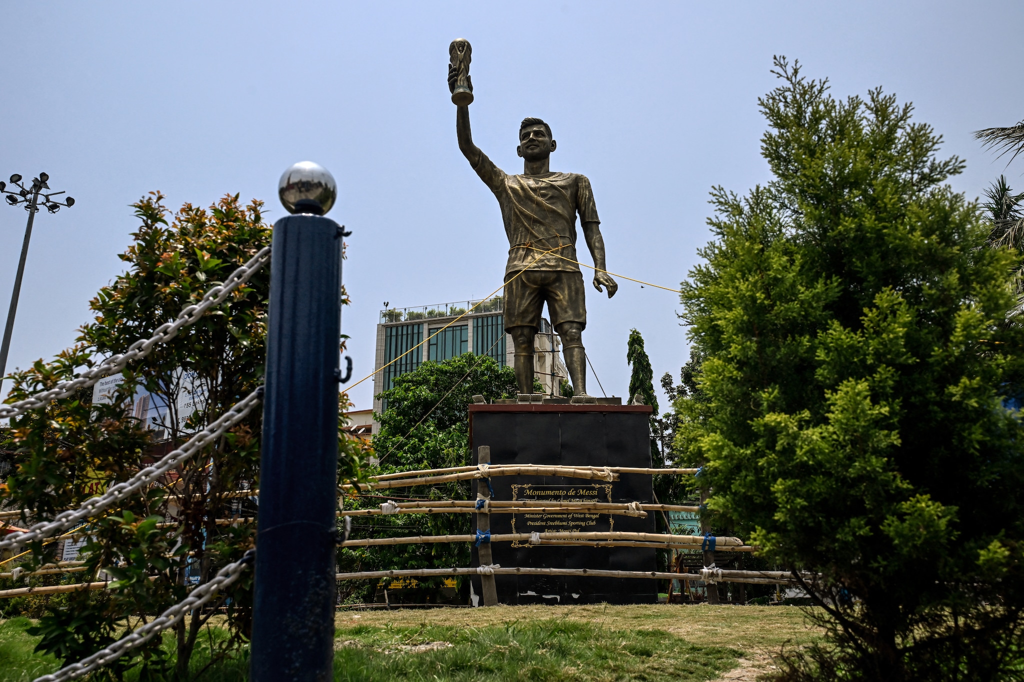 70ft Messi Statue In Kolkata Taken Down Months After Unveiling Over ...