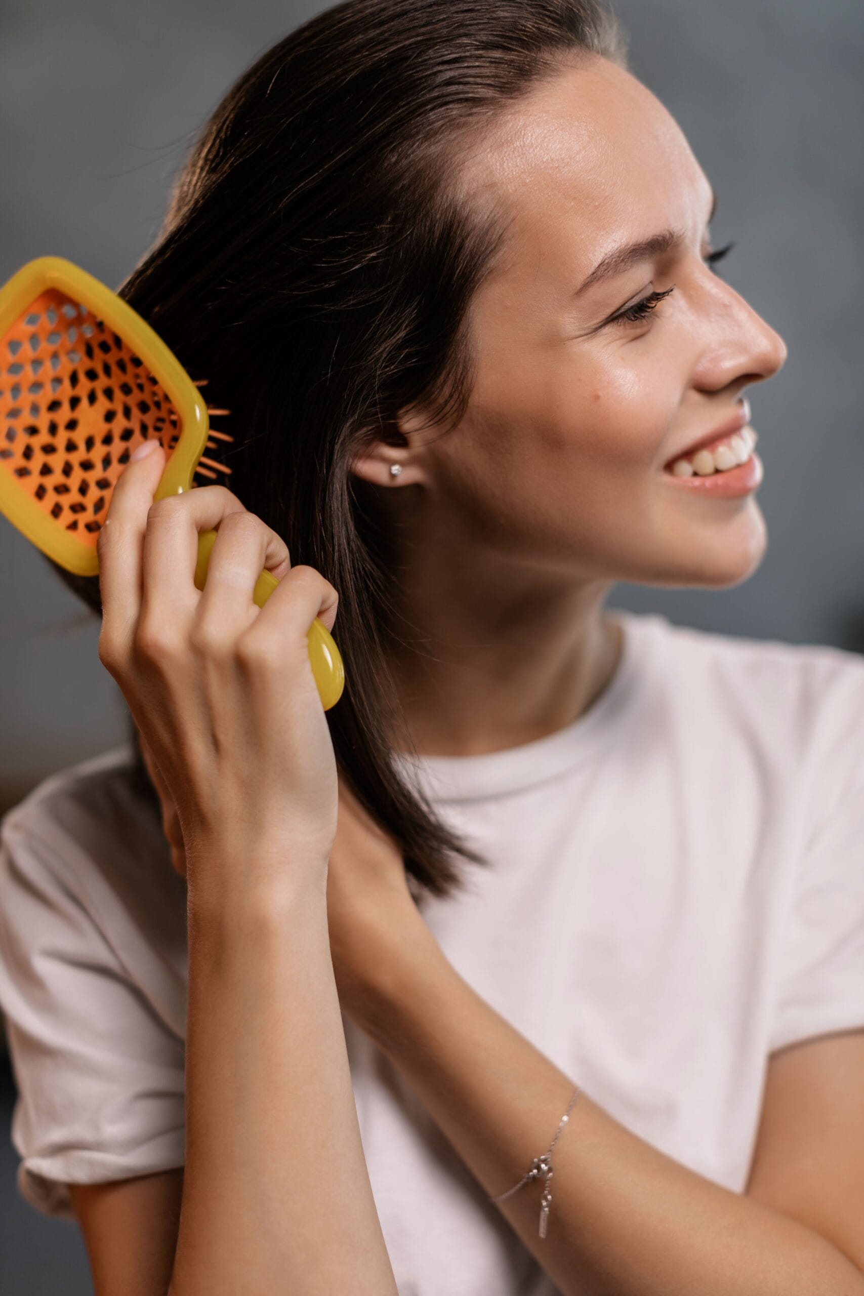 10 Ways To Protect Your Hair During Monsoon