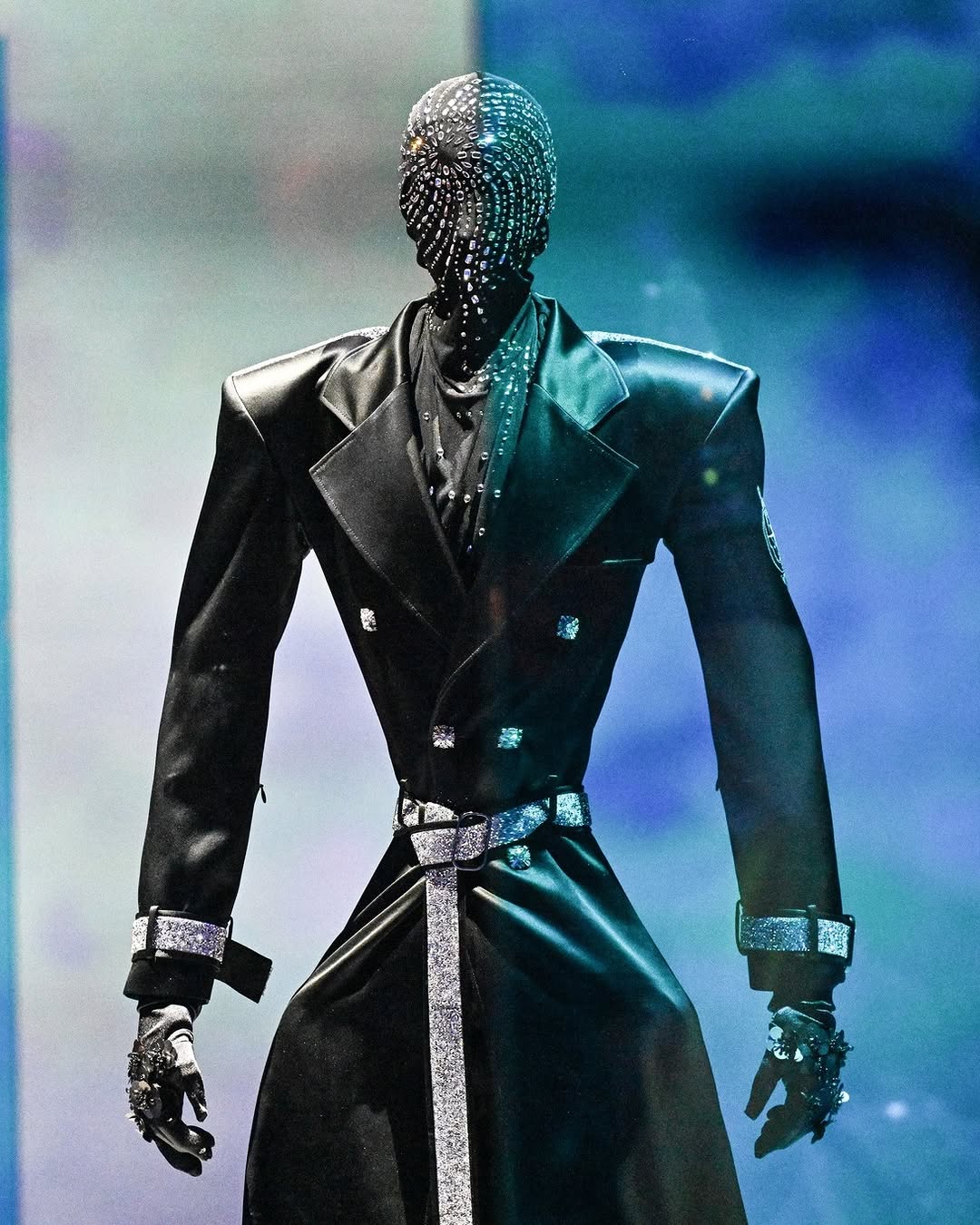 A Glimpse Of 2050? Humanoid Robots Turn Heads At Seoul Fashion Event