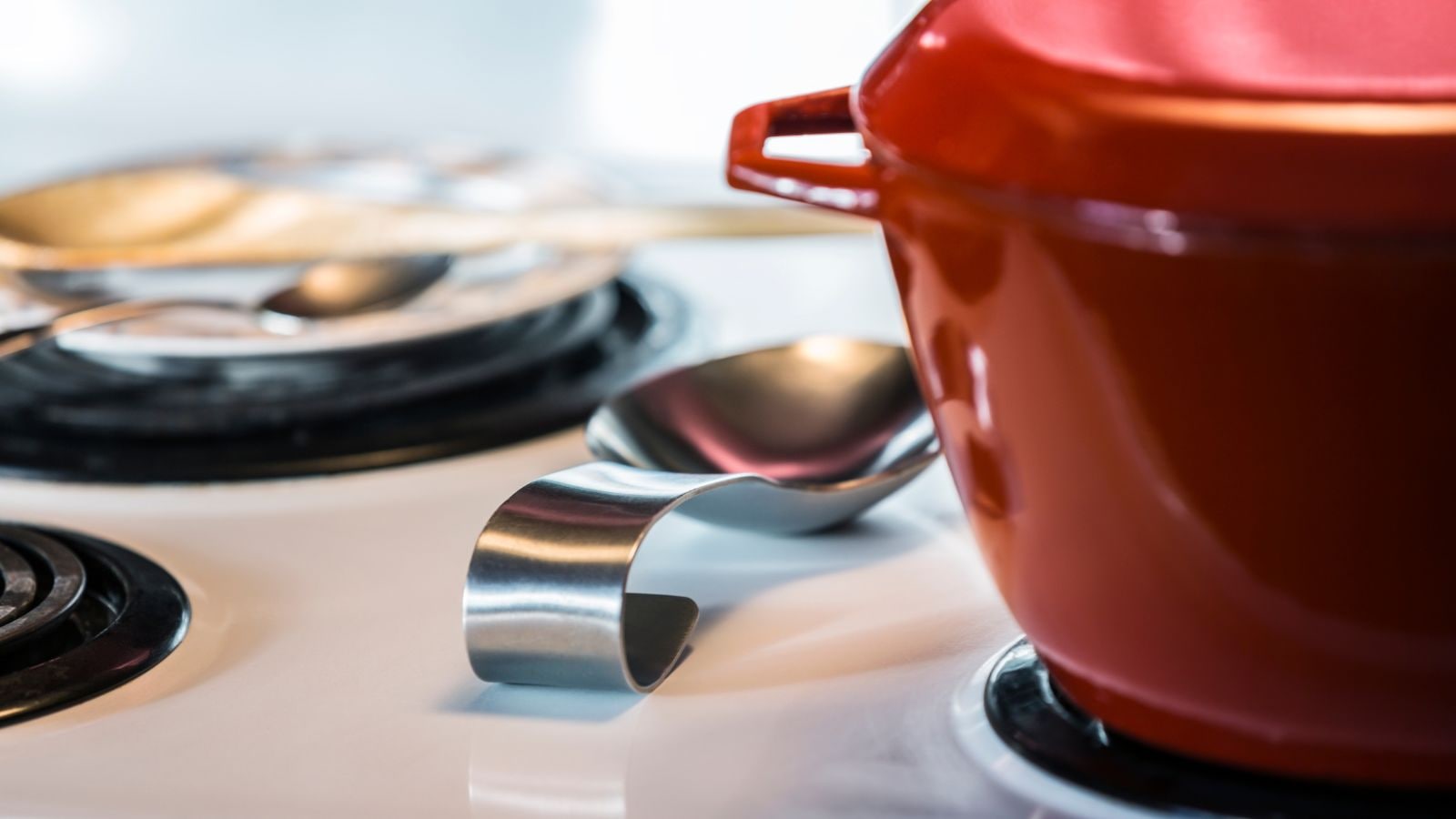 Steel, Brass Or Non-Stick? A Complete Guide To Choosing The Best Cookware