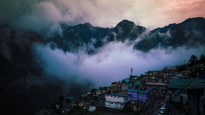 An Entire Himalayan Town In India Is Slowly Sinking Into The Mountains ...