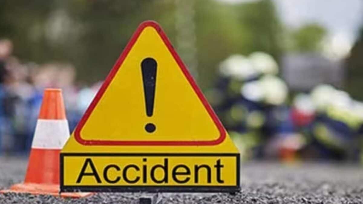 Teen Driver Crashes Into Pedestrians, Vehicles In Maharashtra's Jalgaon ...