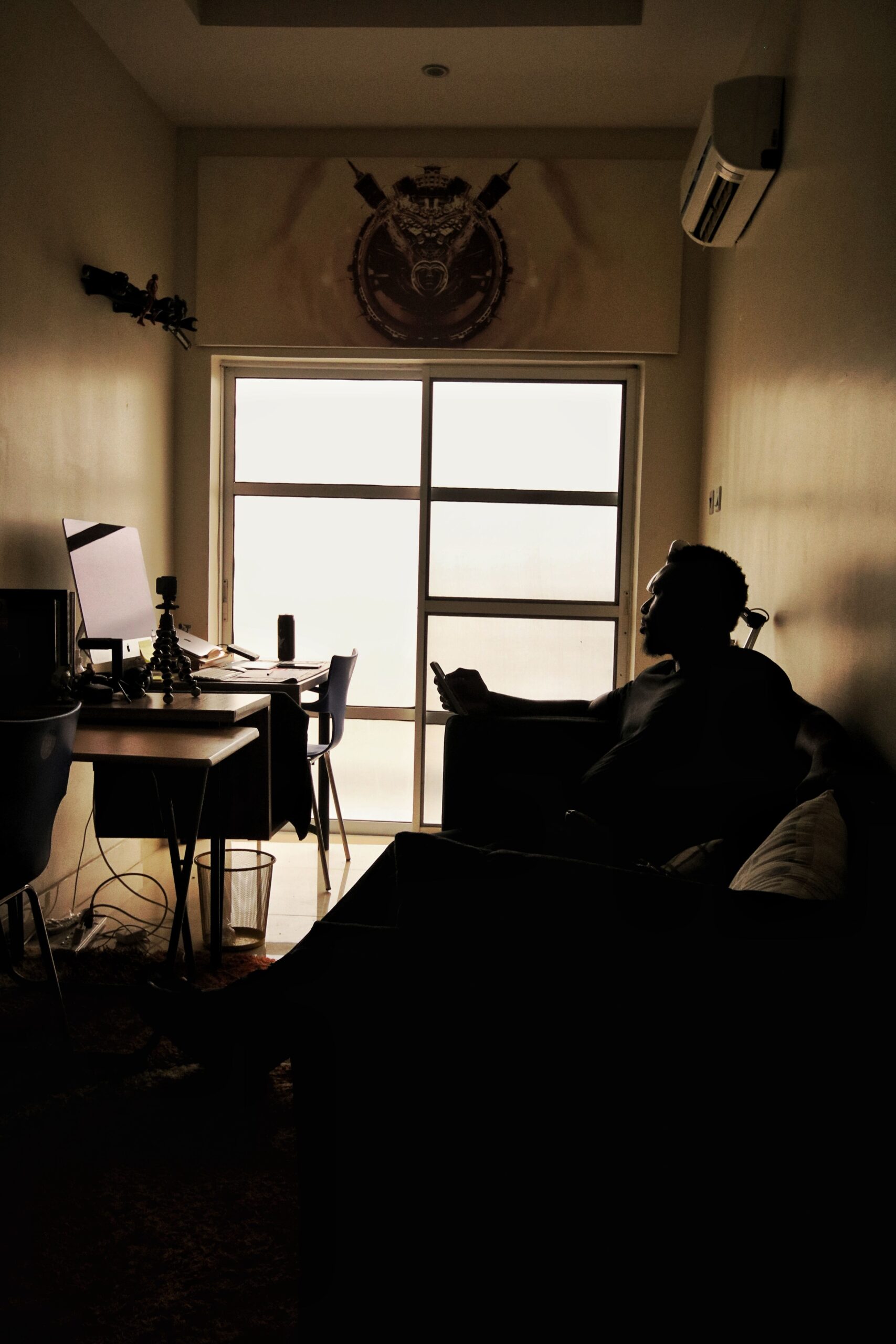 What Happens To Your Body If You Sit In An AC Room All Day And Never ...