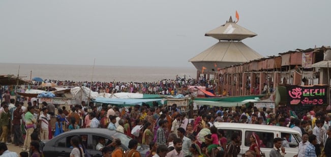 This Mysterious Shiva Temple In Gujarat Disappears Twice Every Day | Photos
