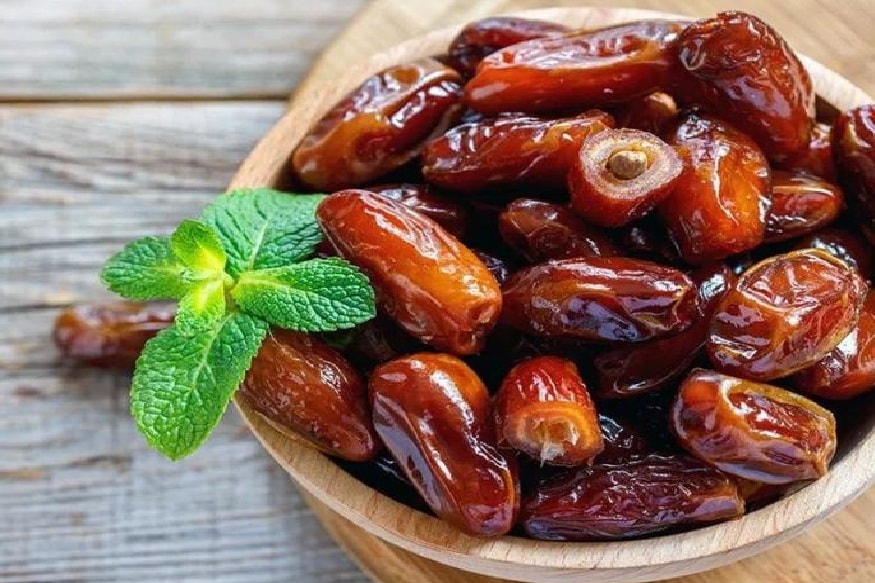 शक्ती वाढविण्यासाठी गुणकारी आहे खजूर; 'हे' आहेत 5 फायदे health benefits ...