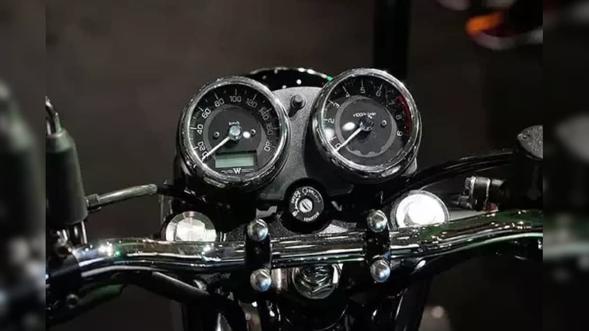 बुलेटला टक्कर देण्यासाठी बजाज घेऊन येतोय खास बाइक, जाणून घ्या काय असेल ...