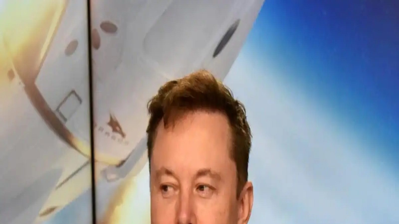Elon Musk Sells Teslas Shares Worth 1 05 Billion Dollar Know The Reason