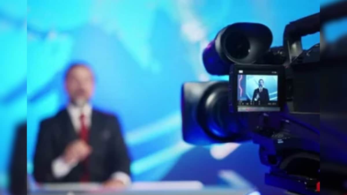 Career tips how to become good news anchor skills required to become ...