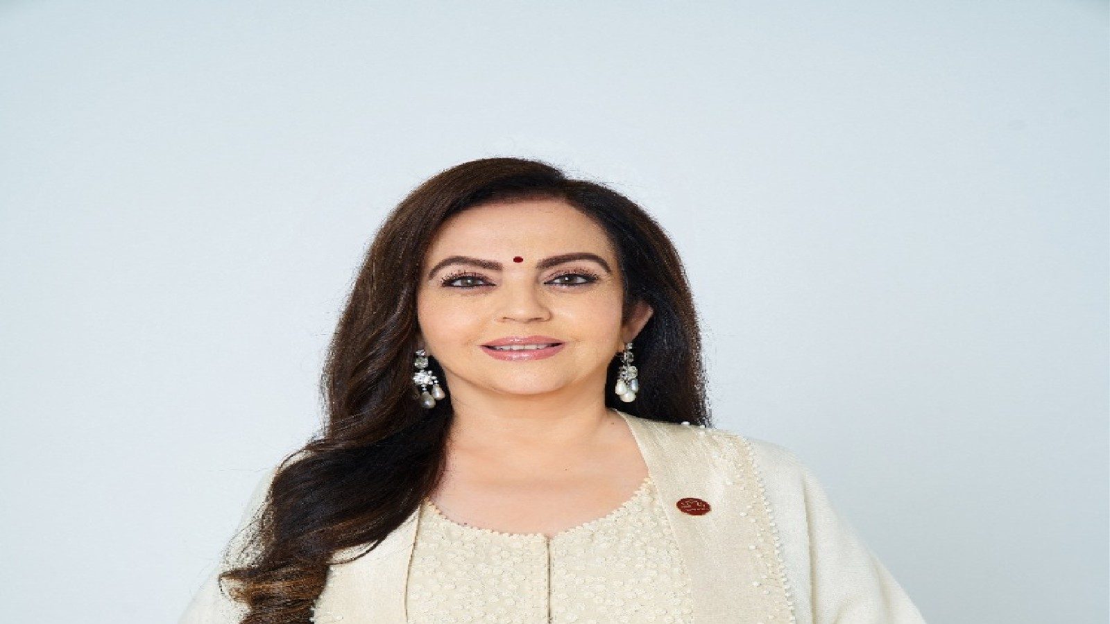Hindi version of har circle app unveiled by nita ambani mhpw gh - Her ...