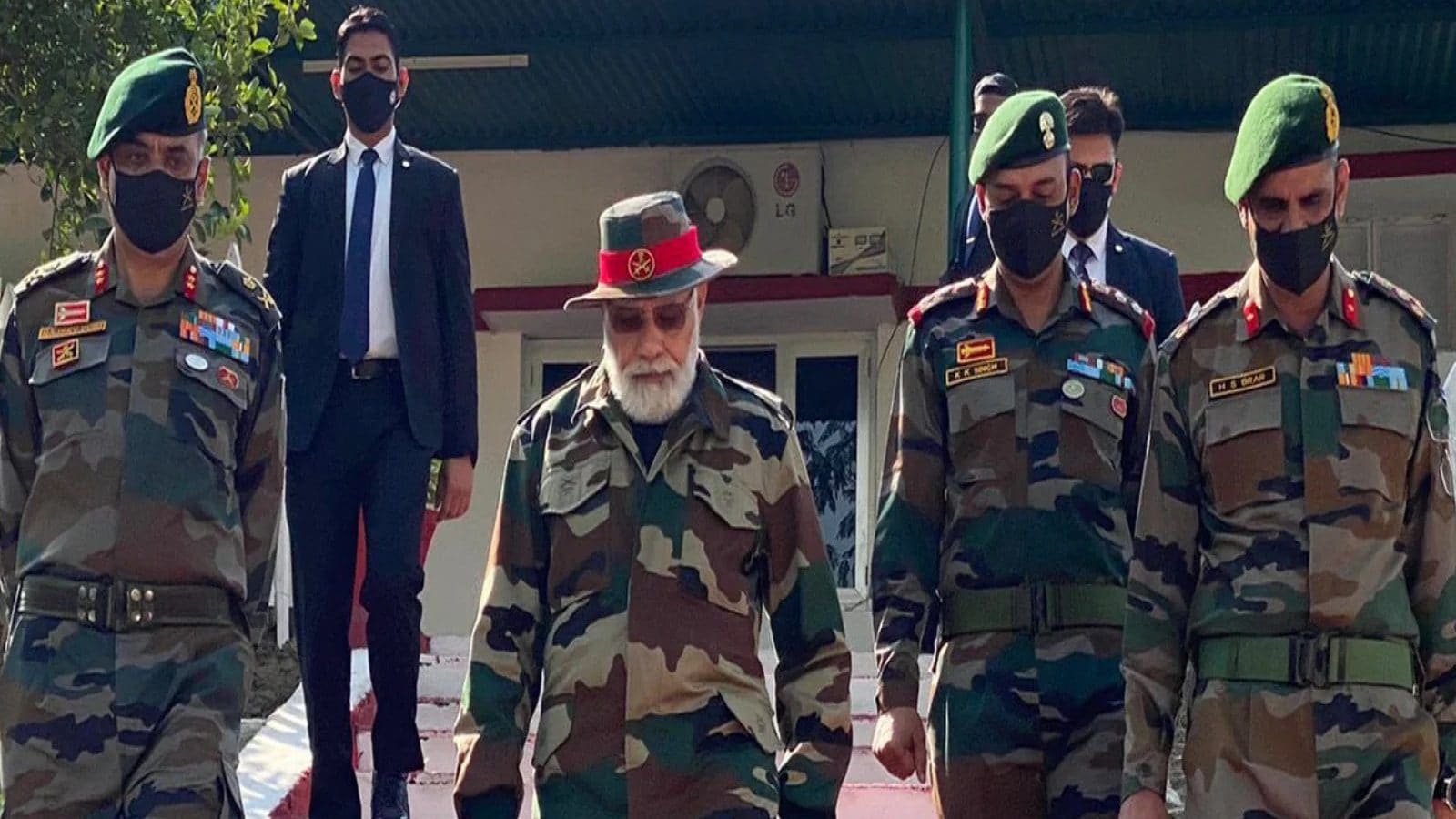 Up court sent notice to pmo pm modi wearing indian army uniform know ...