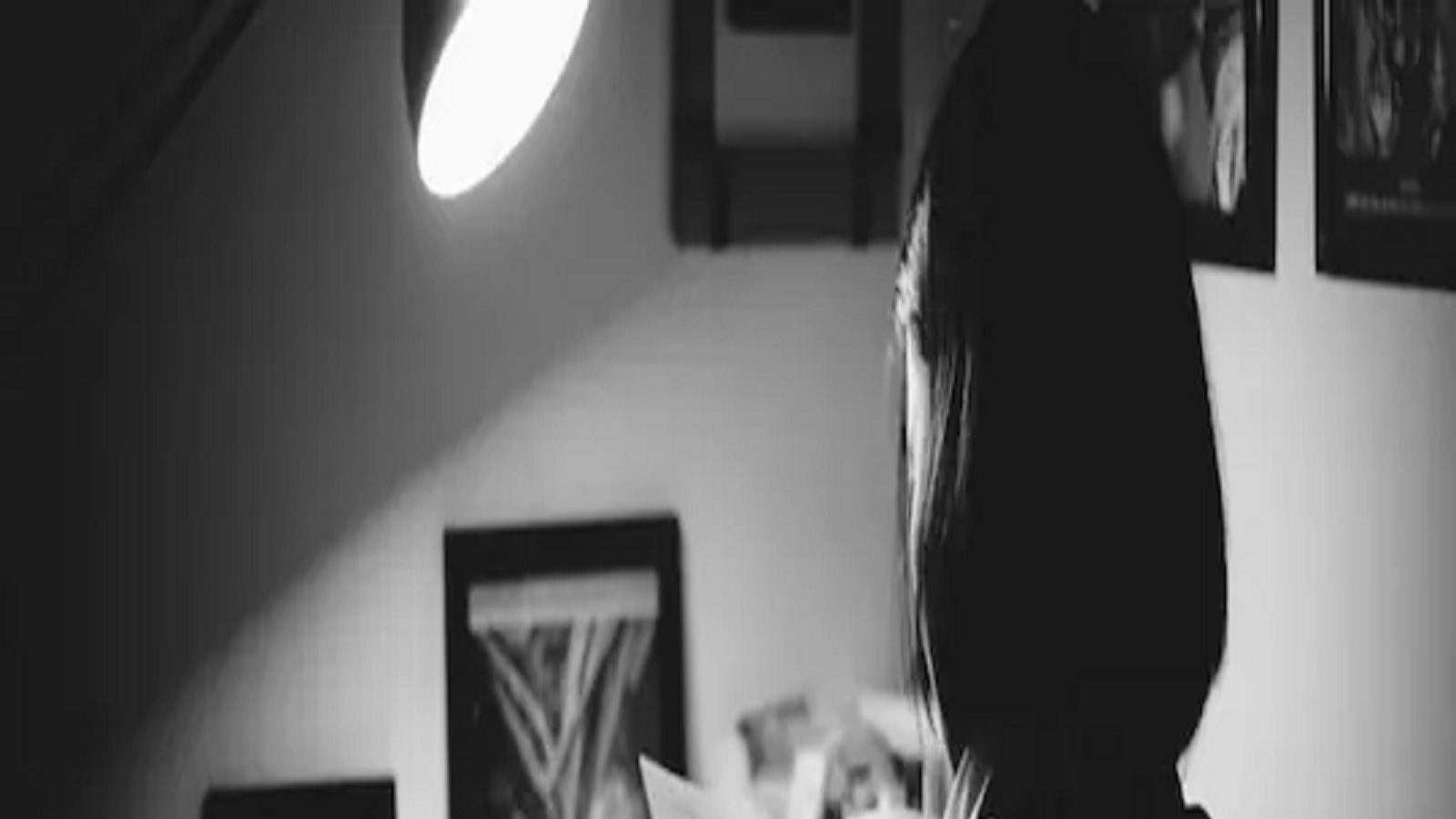 relationship with Ai girlfriend invisible girl saved marriage of person ...