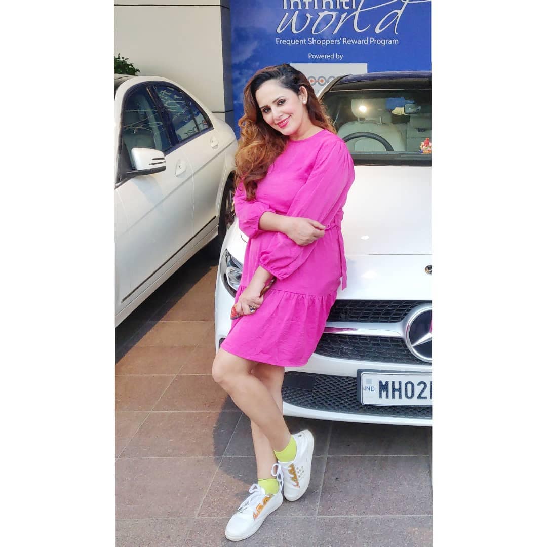 Sukh mhanje nakki kay asta fame mandar jadhav wife mitika sharma is ...