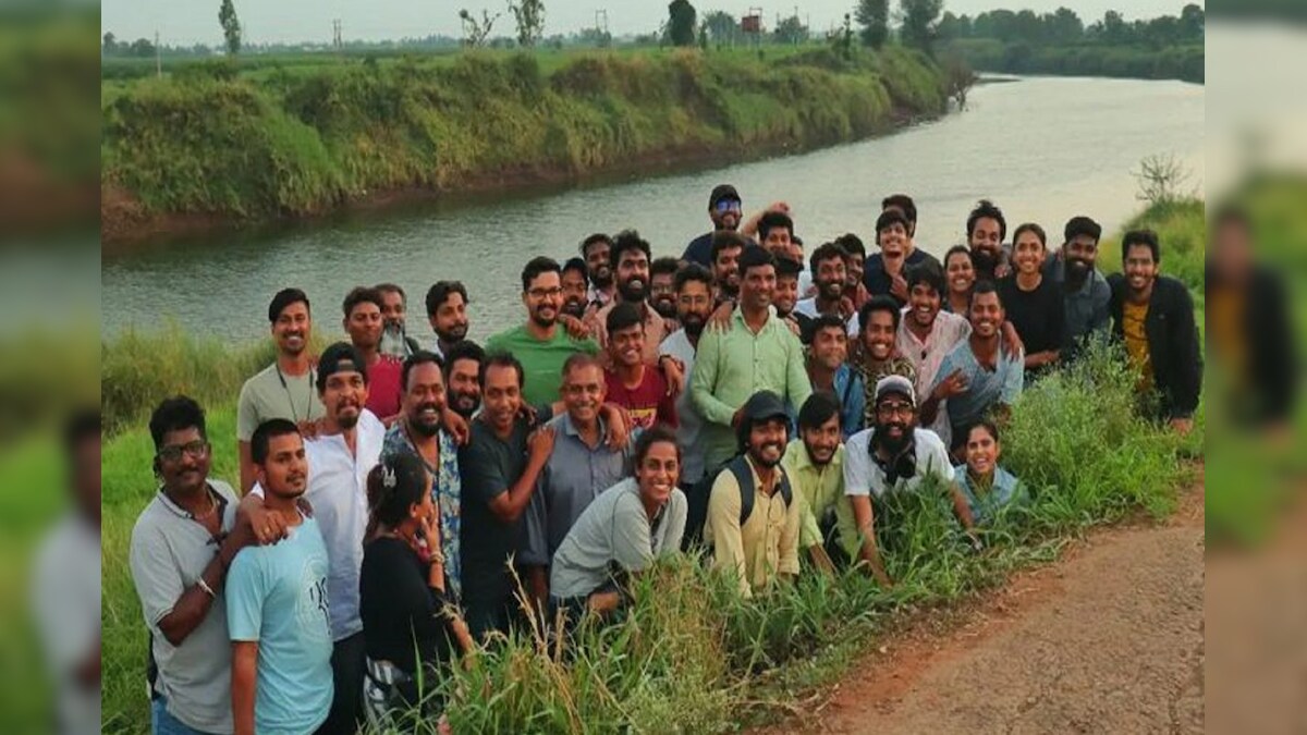 Sai tamhankar shared photo on the set of berojgar bhadipa upcoming web ...