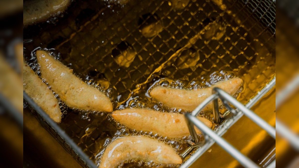 Reheating Cooking Oil, Reheating Cooking Oil Health Risks, Reheating ...