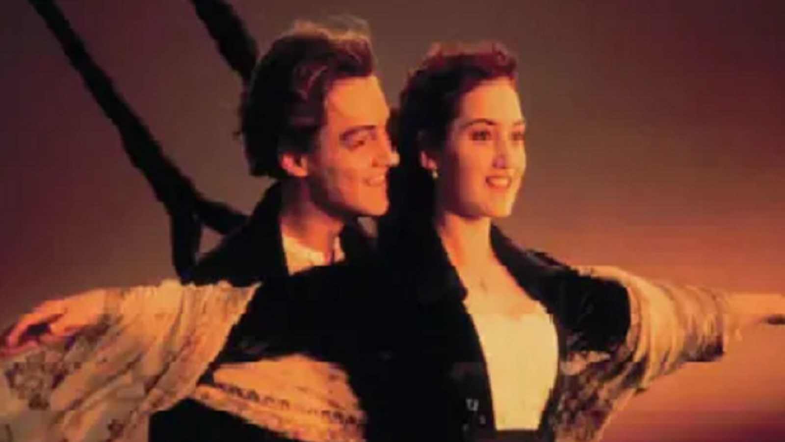 While recreate titanic pose lover drowned in sea water girlfriend narrowly survived history ...