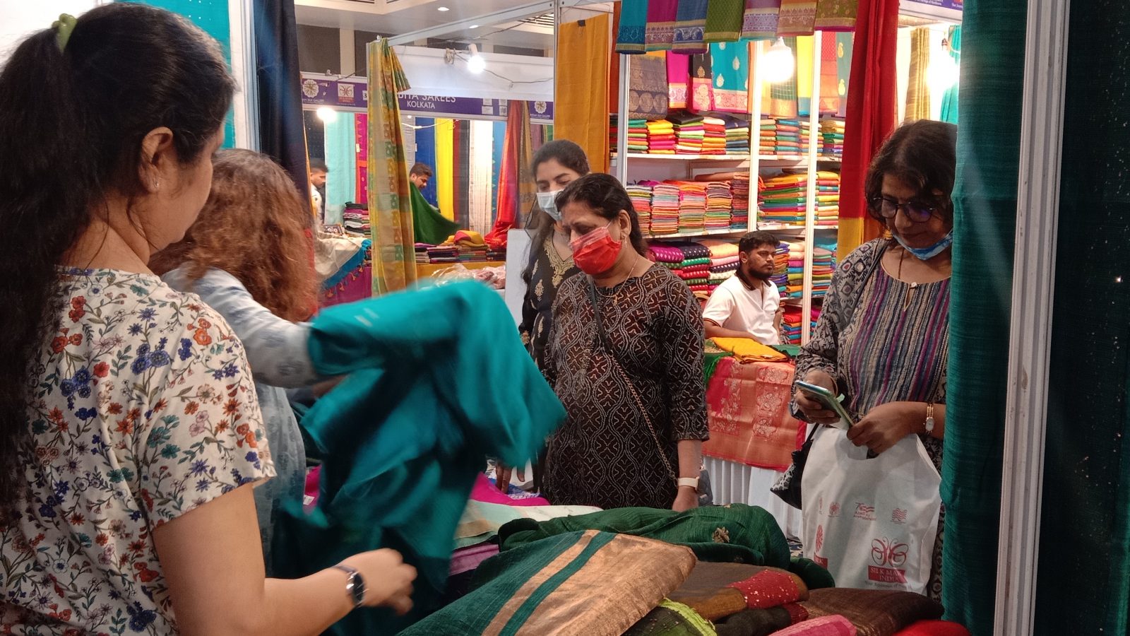 Grand exhibition of handloom garments arrives in pune for the first ...
