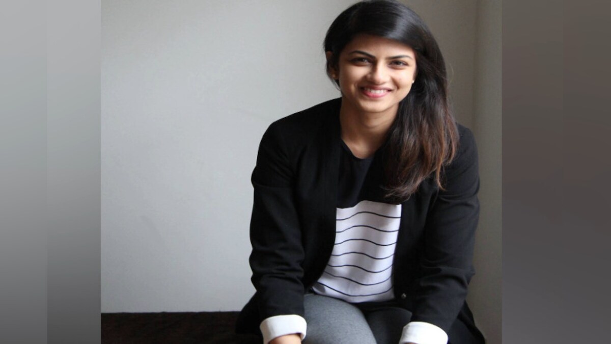 Pune young lady arya taware given loan to 1 crore british businessman ...