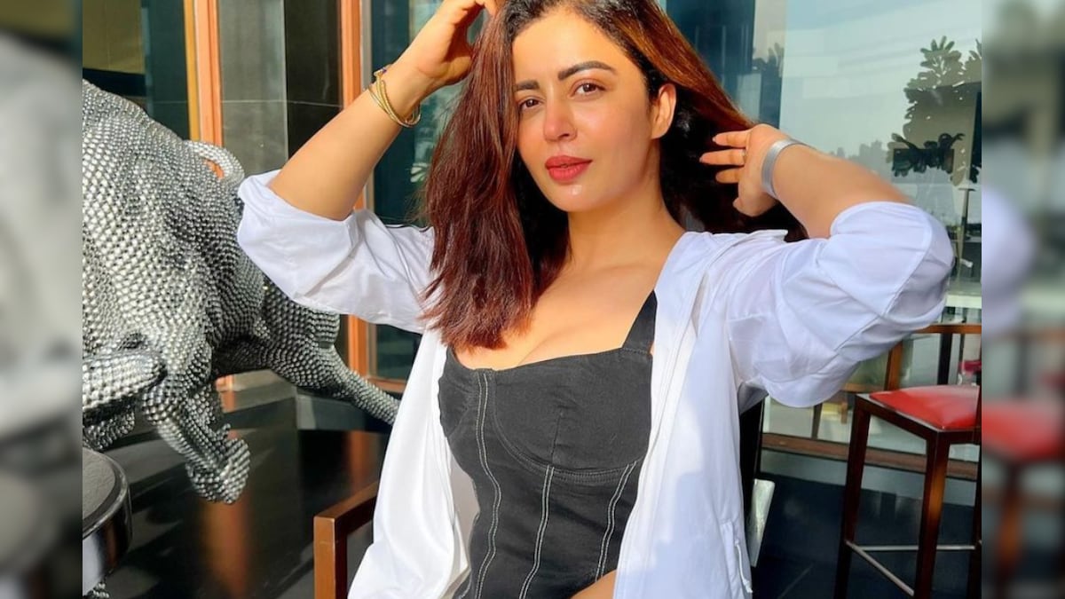 Nehha pendse marathi actress new instagram look ajay atul funny comment ...