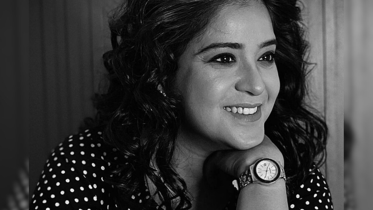 Neha shitole big boss marathi receives special gift from fan ashadhi ...