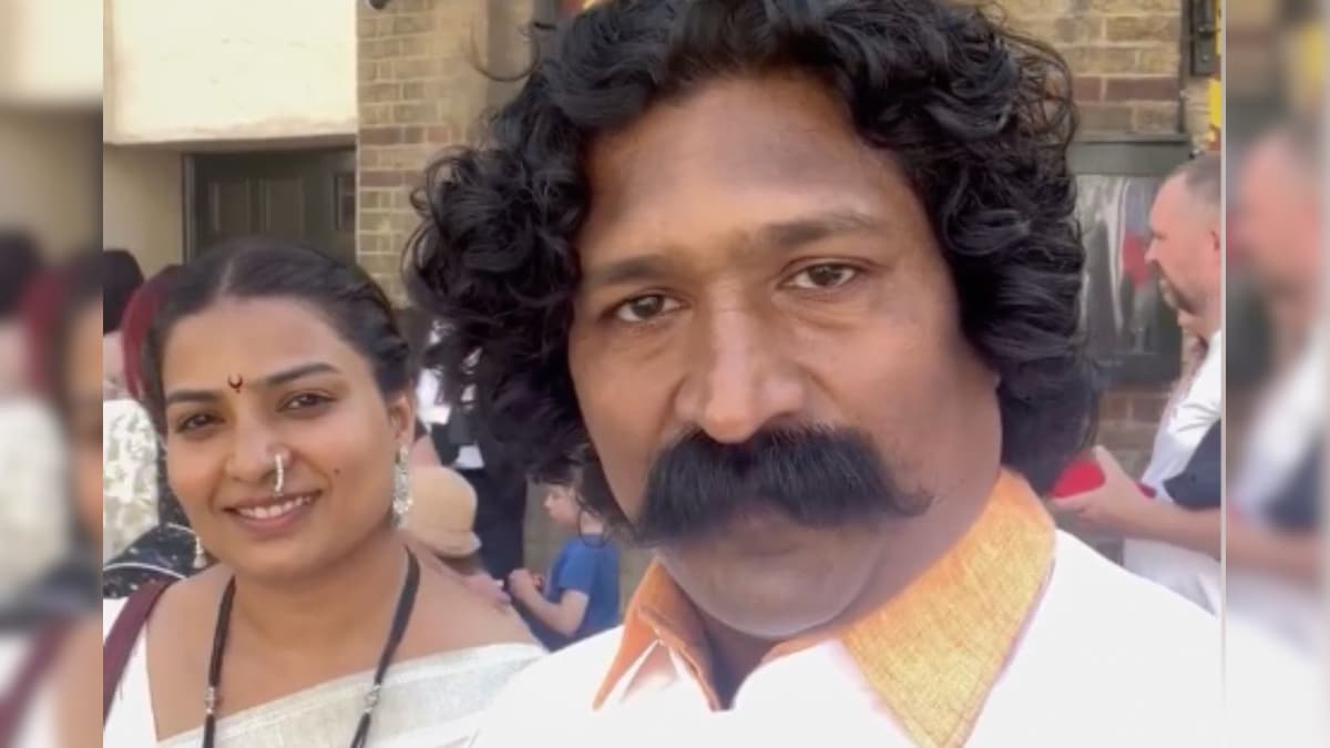 Pravin tarde and wife snehal tarde in london maharashtrian outfit fans ...