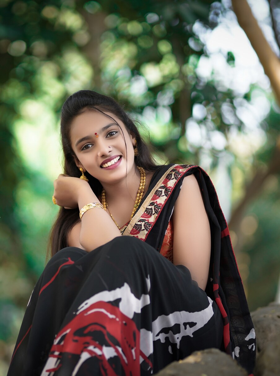 Deul Band fame actress arya ghare celebrated her birthday in graveyard ...