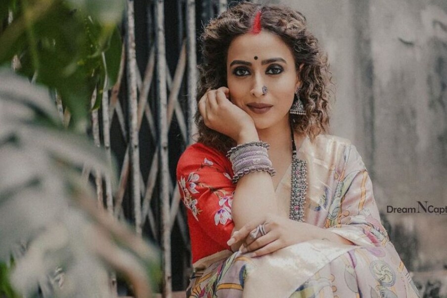 Marathi actress tejaa deokar - Teja Deokar: सिनेसृष्टीपासून दूर मात्र ...