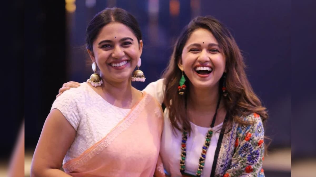 Actress mrunmayee deshpande and gautami deshpande new instagram reel ...