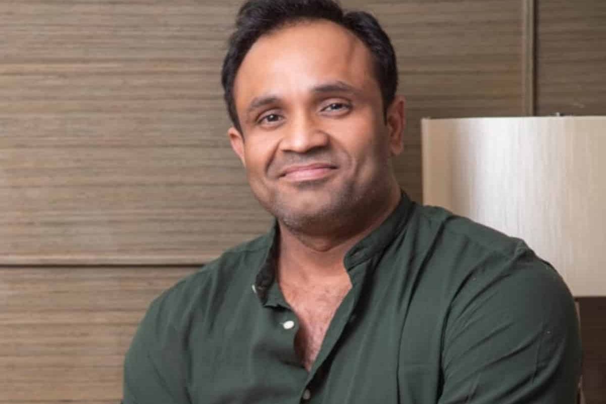 धक्कादायक! स्वत:च्या बायकोवर घातली कार, प्रसिद्ध बॉलीवूड निर्मात्याचा Video समोर – News18 लोकमत