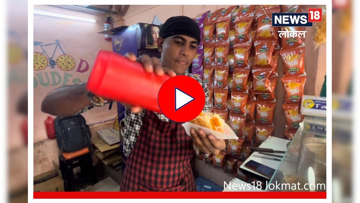 famous Wafers pav is available at Food Dudes in mumbai मुंबईचा प्रसिद्ध ...