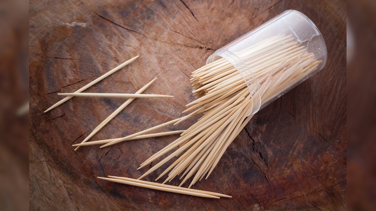 Toothpick Uses : छोटीशी टुथपिक सोडवेल तुमचं सिगारेटचं व्यसन; अशा ...