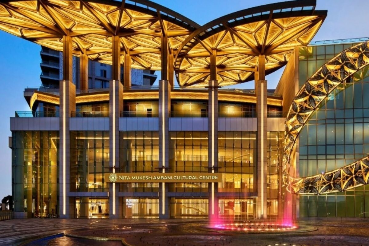 NMACC चं उद्घाटन; 'नीता मुकेश अंबानी कल्चरल सेंटर'मध्ये या लोकांना Free ...