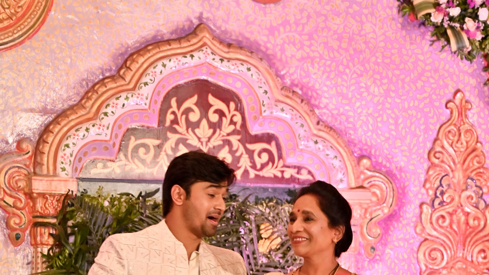 Sanket Pathak: लग्नाची बेडी फेम संकेतची होणाऱ्या बायकोसोबत हळदी अन् ...