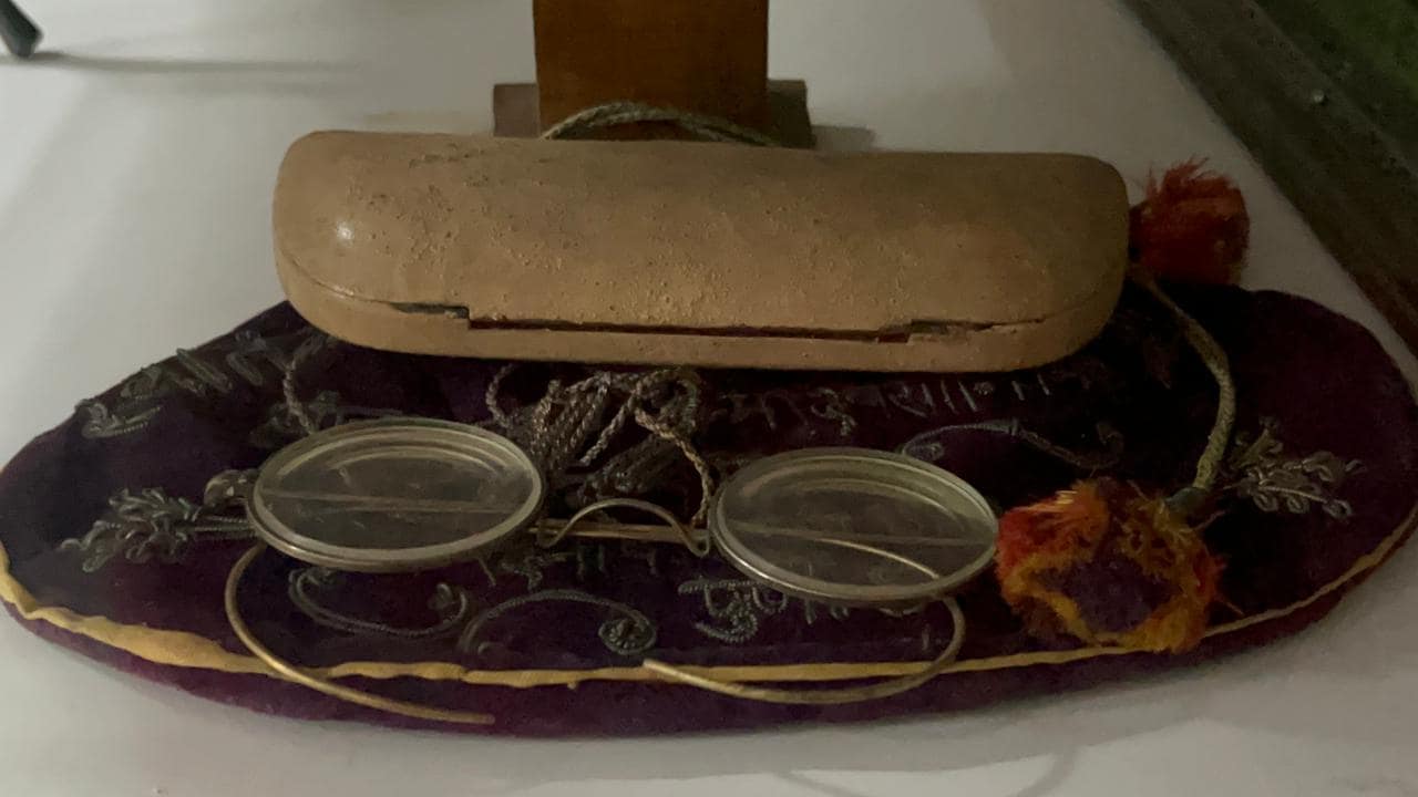 Savarkar Jayanti 2023: देशभक्तांचं प्रेरणास्थान, मुंबईतील 'सावरकर सदन ...