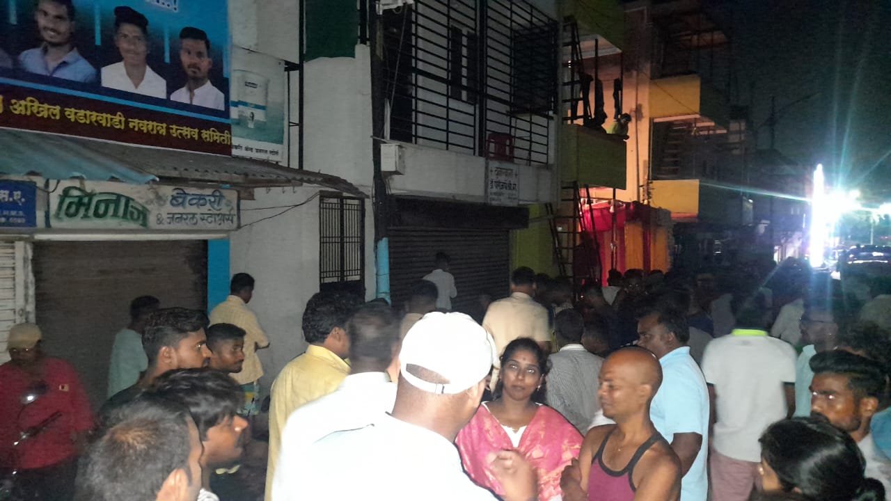 Koyta Gang Terror In Pune : पाचसहा जण आले अन्..; पुण्यात पुन्हा कोयता ...