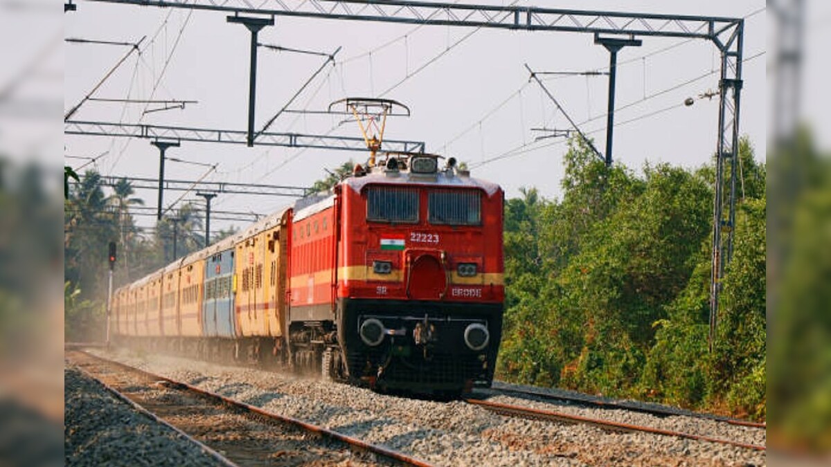 Train Ticket Rate: रेल्वेने केली भाडे कपातीची घोषणा! 25% स्वस्त झालं ...