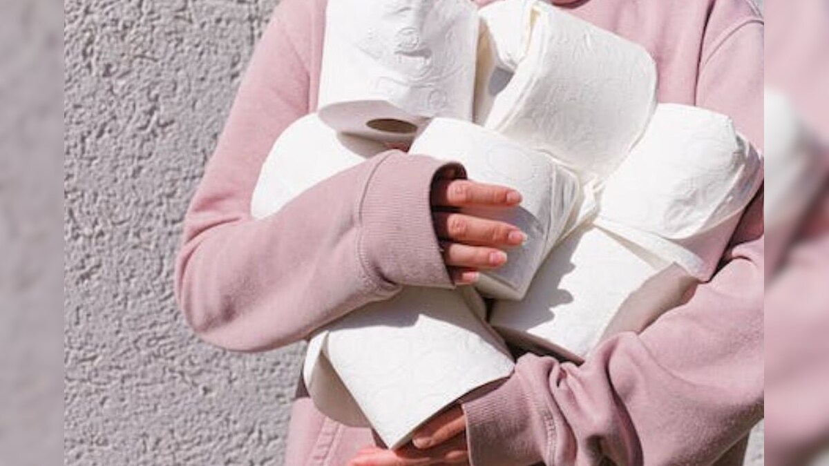 ती रोज खाते टॉयलेट पेपर, महिलेच्या विचित्र व्यसनाचं धक्कादायक कारण समोर ...