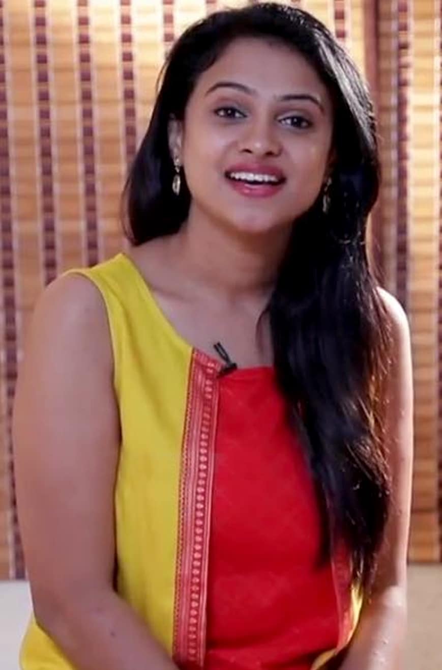 PHOTOS: 'ಲಕ್ಷ್ಮಿ ಬಾರಮ್ಮ' ಧಾರಾವಾಹಿಯ ಚಿನ್ನು ಅಲಿಯಾಸ್ ಲಚ್ಚಿಯ ಹಾಟ್ ಲುಕ್ ...