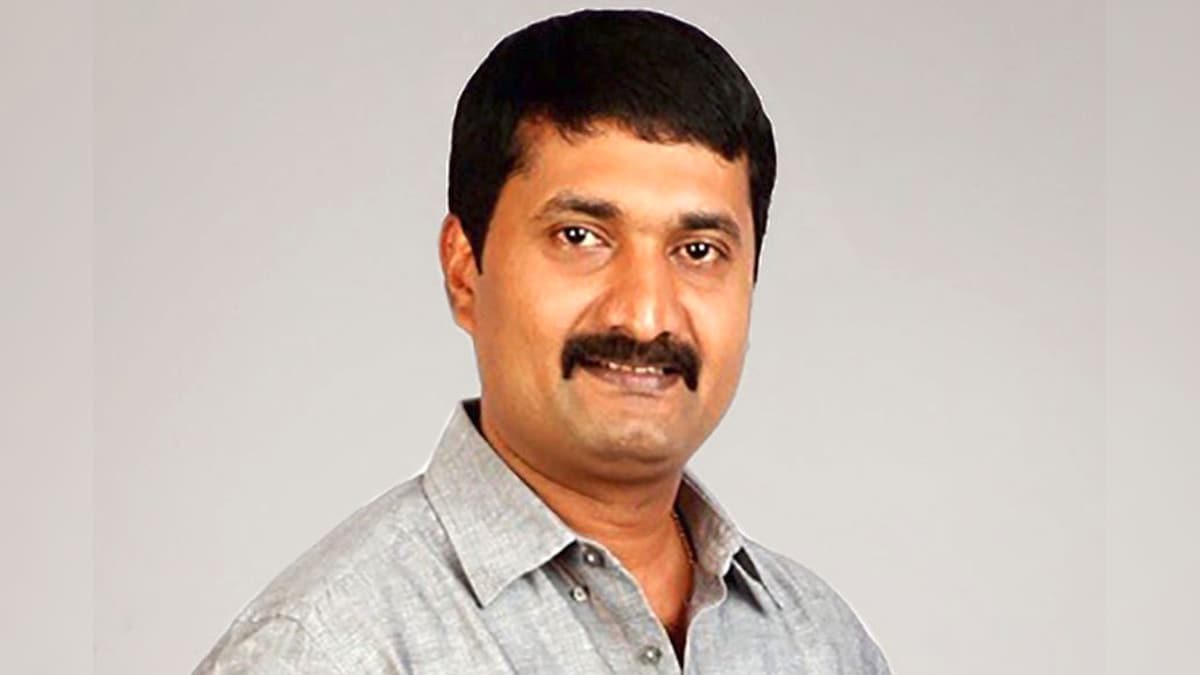 ಶ್ರೀಲಂಕಾ ಬಾಂಬ್ ಸ್ಫೋಟ: ಕೂದಲೆಳೆಯಲ್ಲಿ ಪಾರಾದ ಸಿನಿಮಾ ನಿರ್ಮಾಪಕ ಸಿಆರ್ ಮನೋಹರ್ ...