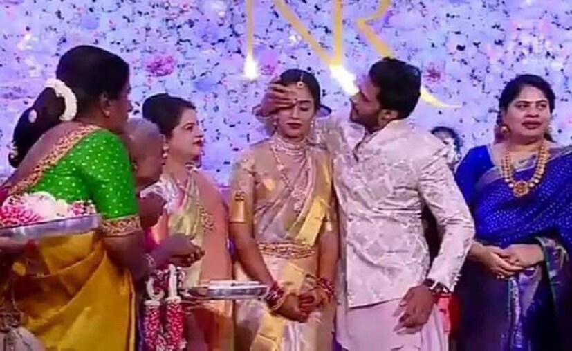 Nikhil-Revathi Wedding Card: ಸಿಂಪಲ್ಲಾಗಿದೆ ನಿಖಿಲ್ -ರೇವತಿ ಲಗ್ನಪತ್ರಿಕೆ ...