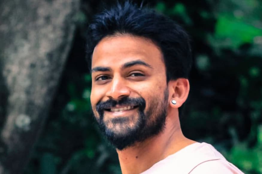 News18 Kannada - Dhananjaya: ಸೂಲಿಬೆಲೆ ವಿವಾದ: ಸುಂದರ ಕವಿತೆ ಮೂಲಕ ಟೀಕಾಕಾರರ ...