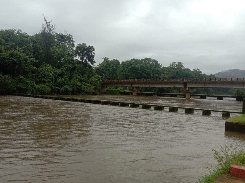 Kumaradhara River: ಮೈದುಂಬಿ ಹರಿಯುತ್ತಿದೆ ಕುಮಾರಧಾರ ನದಿ; ಇಲ್ಲಿವೆ ಫೋಟೋಗಳು ...