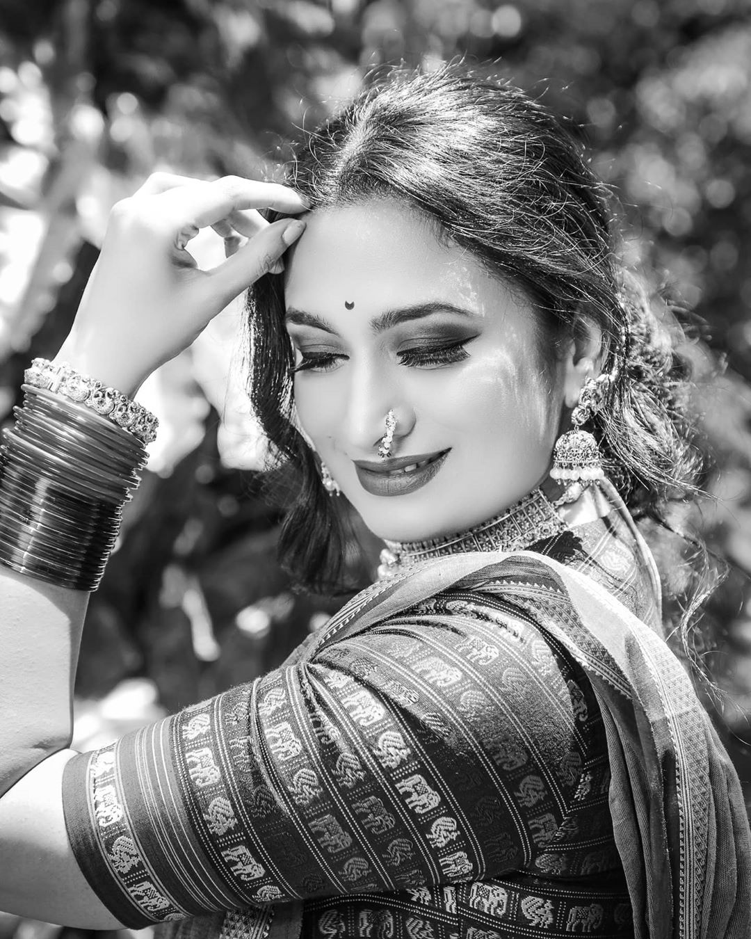 ಕೈಮಗ್ಗದ ಸೀರೆಯುಟ್ಟು ಮಗಳೊಂದಿಗೆ ಫೋಟೋಶೂಟ್ ಗೆ ಪೋಸ್ ಕೊಟ್ಟ ಸಿಂಪಲ್ ನಟಿ ಶ್ವೇತಾ ...