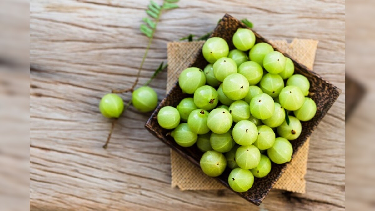 ರೋಗನಿರೋಧಕ ಶಕ್ತಿ ಹೆಚ್ಚಿಸಲು ಬಯಸಿದರೆ, ನೆಲ್ಲಿಕಾಯಿ ಸೇವಿಸಿ – News18 ಕನ್ನಡ