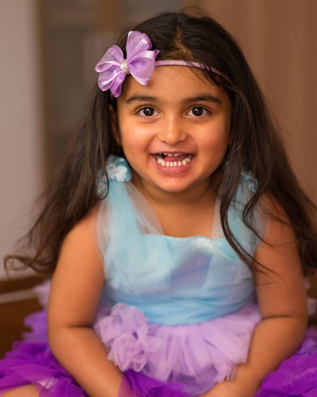 ಫೋಟೋಶೂಟ್ ಗೆ ಕ್ಯೂಟಾಗಿ ಪೋಸ್ ಕೊಟ್ಟ ಸ್ಟಾರ್ ಕಿಡ್ ಅಶ್ಮಿತಾ ಶ್ರೀವಾತ್ಸವ ...