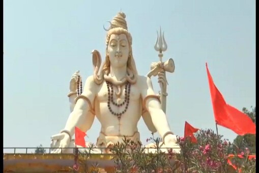 producer basanth kumar patil built shiva in vijayapura |– News18 Kannada