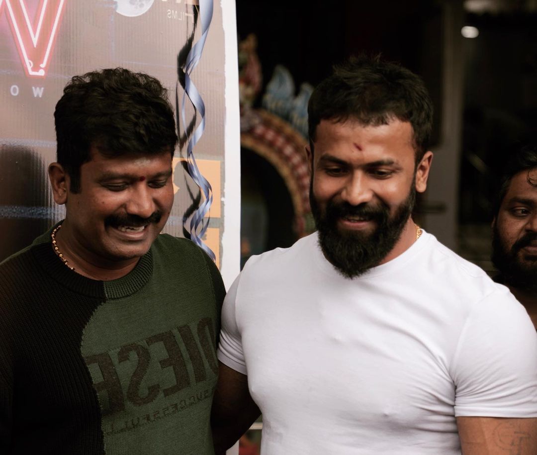 ಕೊರೋನಾ ಸೋಂಕಿತರಿಗಾಗಿ ಆಂಬ್ಯುಲೆನ್ಸ್ ಚಾಲಕನಾದ ಸ್ಯಾಂಡಲ್ ವುಡ್ ನಟ – News18 ಕನ್ನಡ