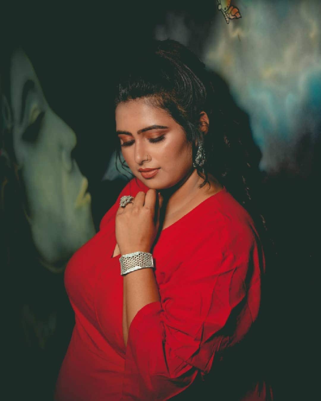 ಗ್ಲಾಮರಸ್ ಲುಕ್ ನಲ್ಲಿ ಕಿರುತೆರೆಯ ಗುಂಡಮ್ಮ..! – News18 ಕನ್ನಡ