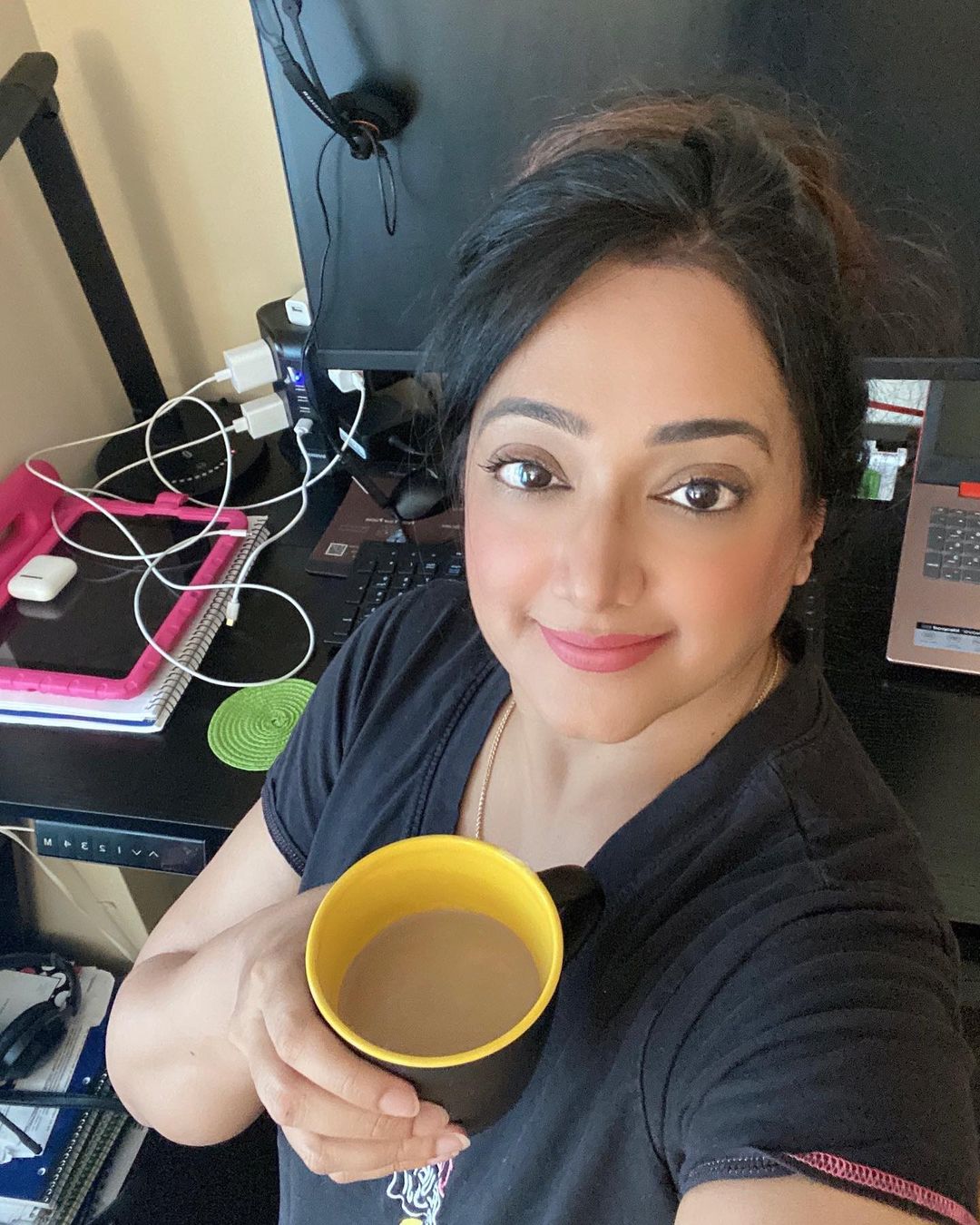 ಕನ್ನಡ ಸಿನಿ ಕಾರ್ಮಿಕರ ನೆರವಿಗೆ ನಿಂತ ವಿದೇಶದಲ್ಲಿ ನೆಲೆಸಿರುವ ನಟಿ ಮಾನ್ಯಾ ನಾಯ್ಡು ...